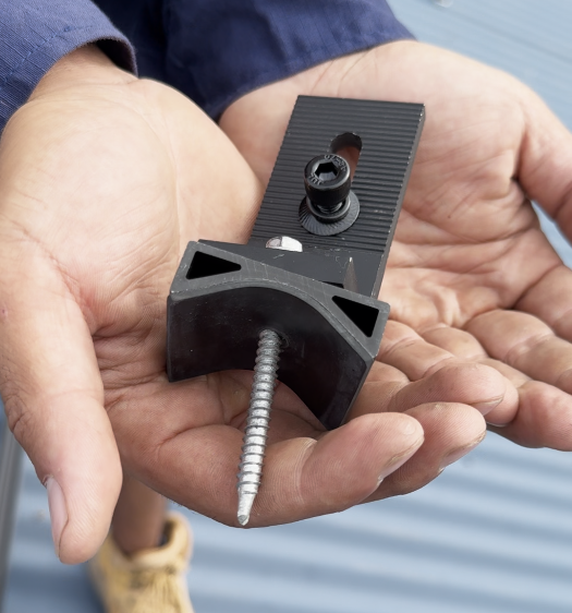 What are straddle blocks? And why are they great for your roof ...